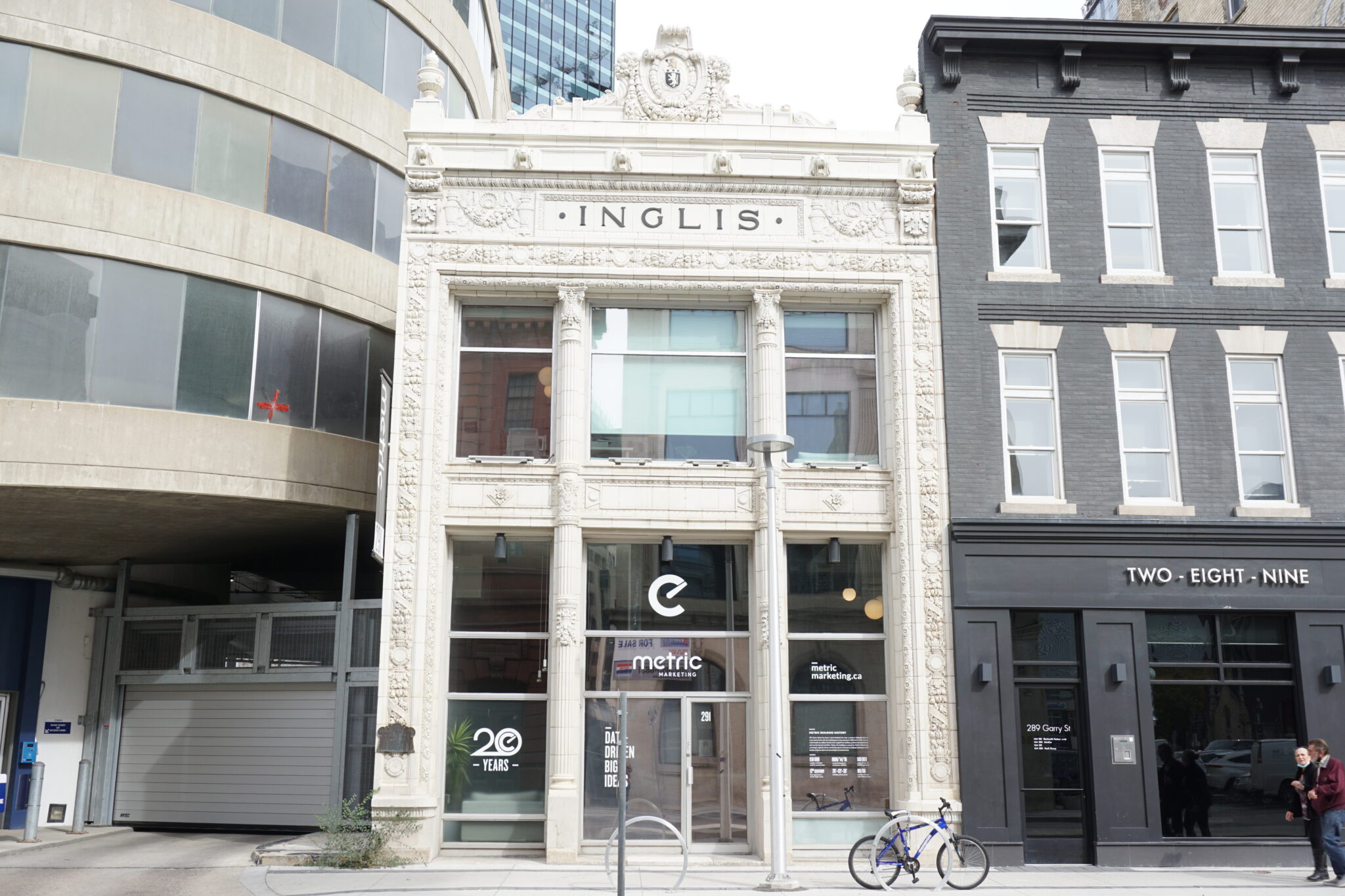 Winnipeg - Inglis Building - DiscoverIT